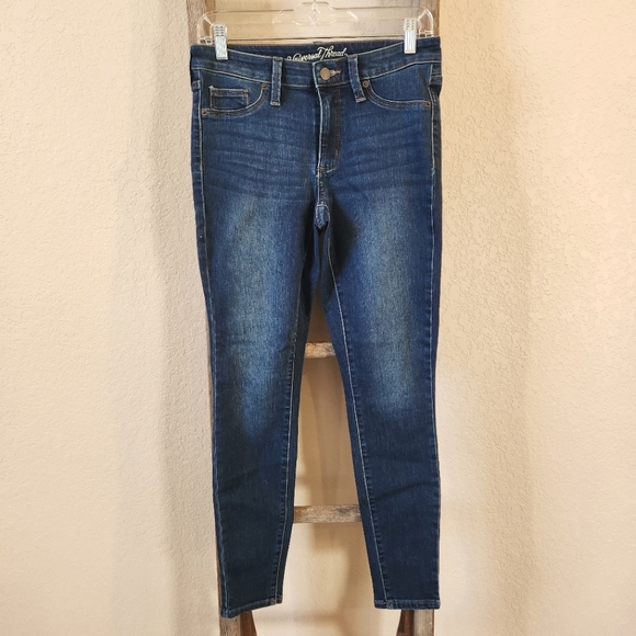 Universal Thread | Jeans | Universal Thread Mid Rise Skinney Jeans Size ...